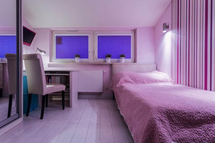 Chambre violette : 20 idées décoration pour un chambre originale