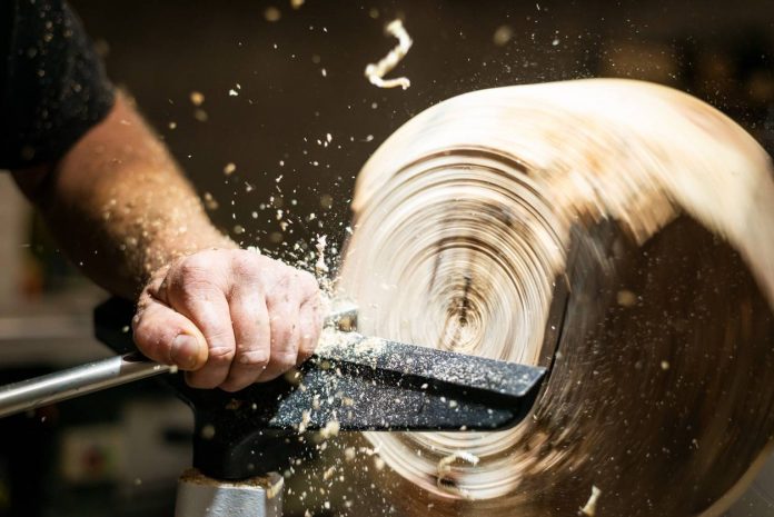 Tournage sur bois : comment apprendre à réaliser des objets